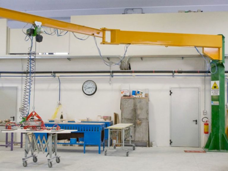 Articulating Jib Crane - SEVENCRANE